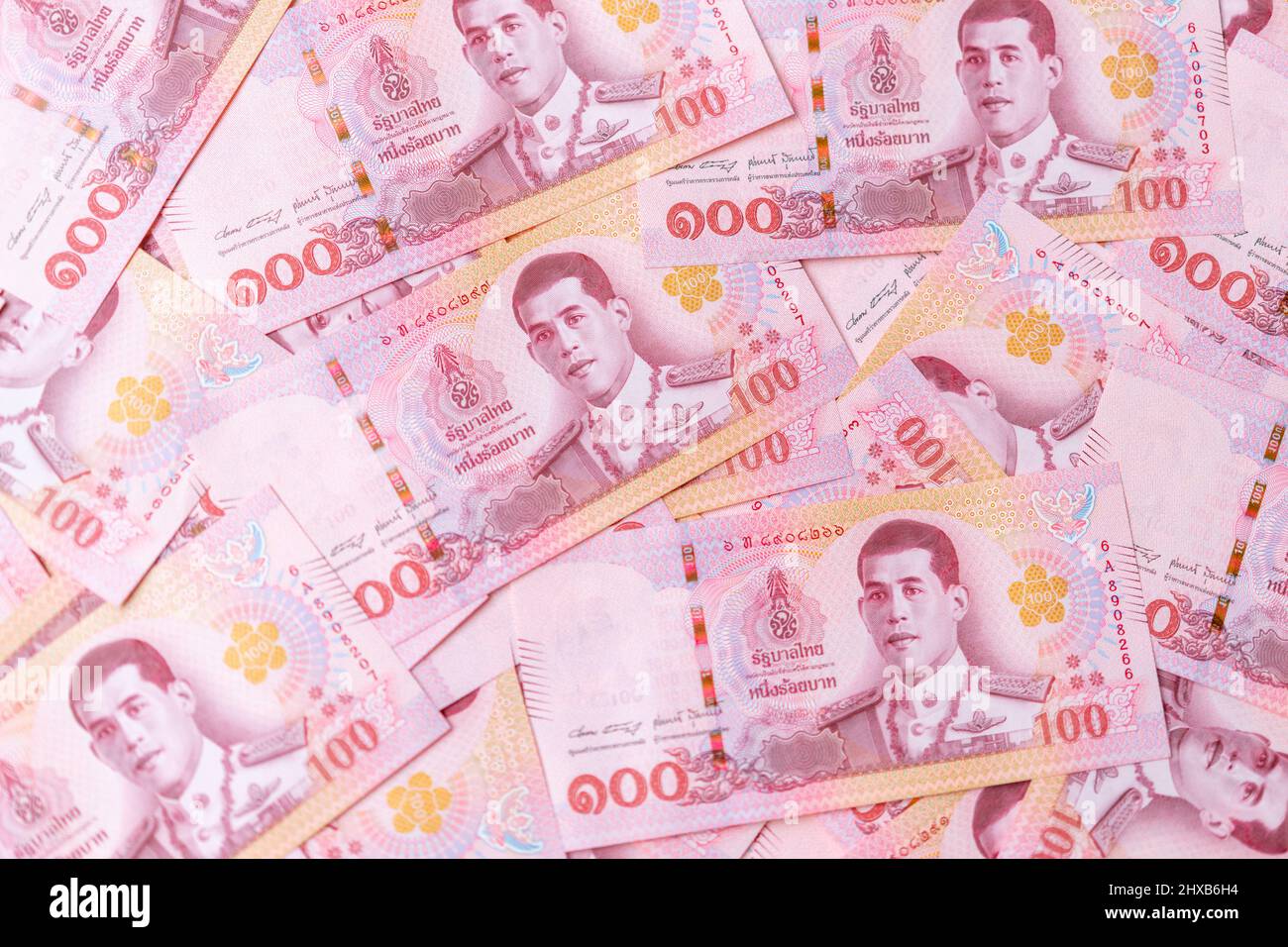 Banknotes of the Thailand 100 Baht (new design issued in 2018 Stock ...