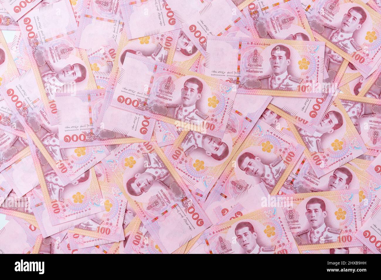 Banknotes of the Thailand 100 Baht (new design issued in 2018 Stock ...