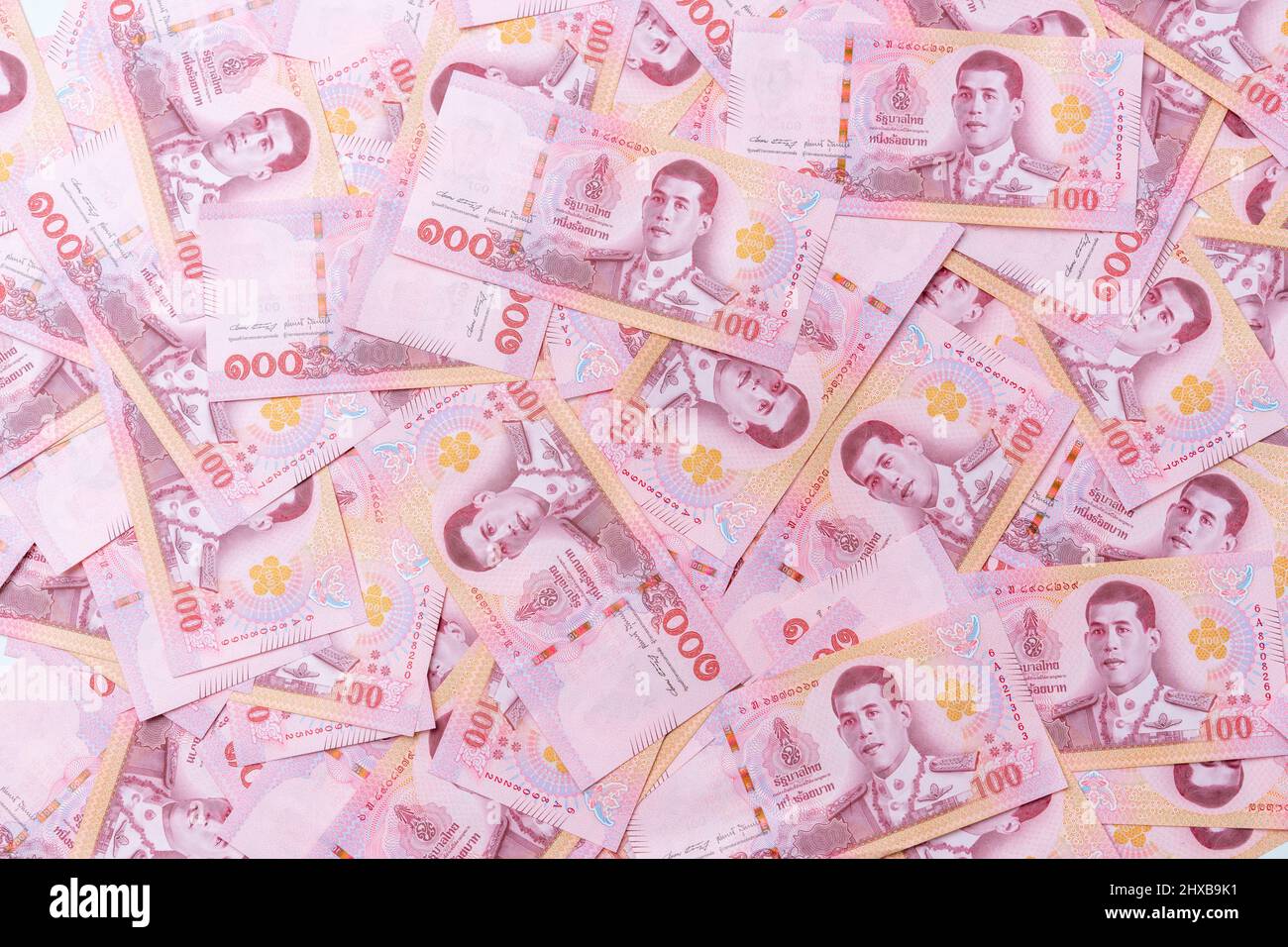 Banknotes of the Thailand 100 Baht (new design issued in 2018 Stock ...