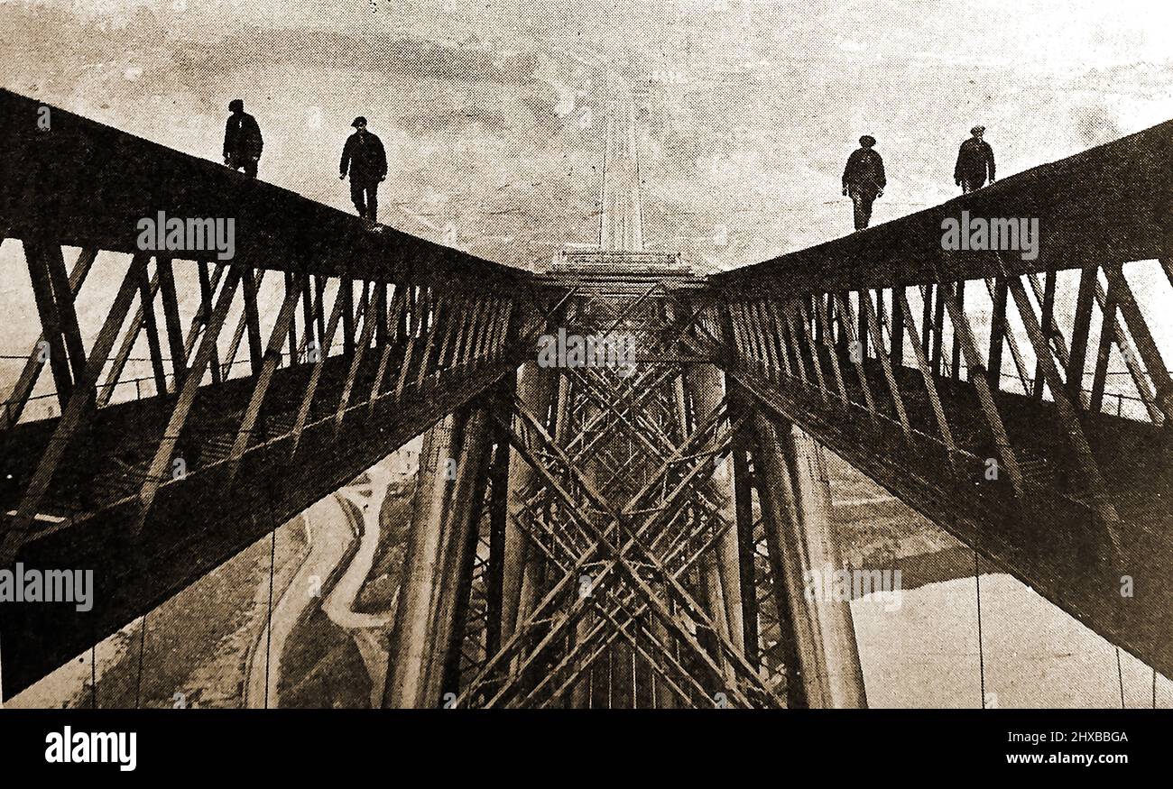 Old english bridges hi-res stock photography and images - Alamy