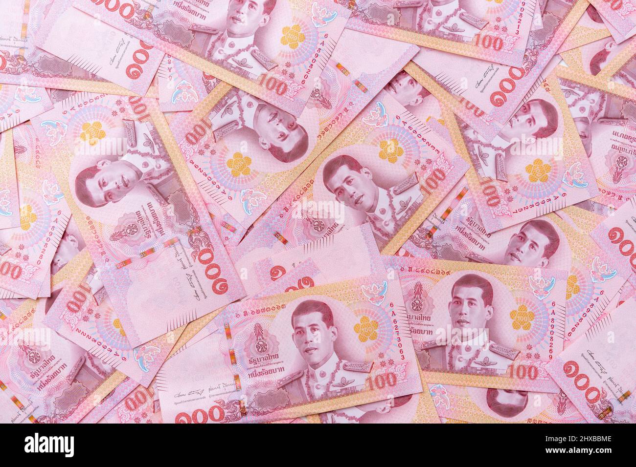 Banknotes of the Thailand 100 Baht (new design issued in 2018 Stock ...