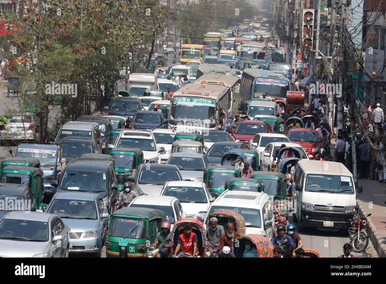 Dhaka, Bangladesh - March 10, 2022: The traffic jam in Dhaka's Malibagh ...