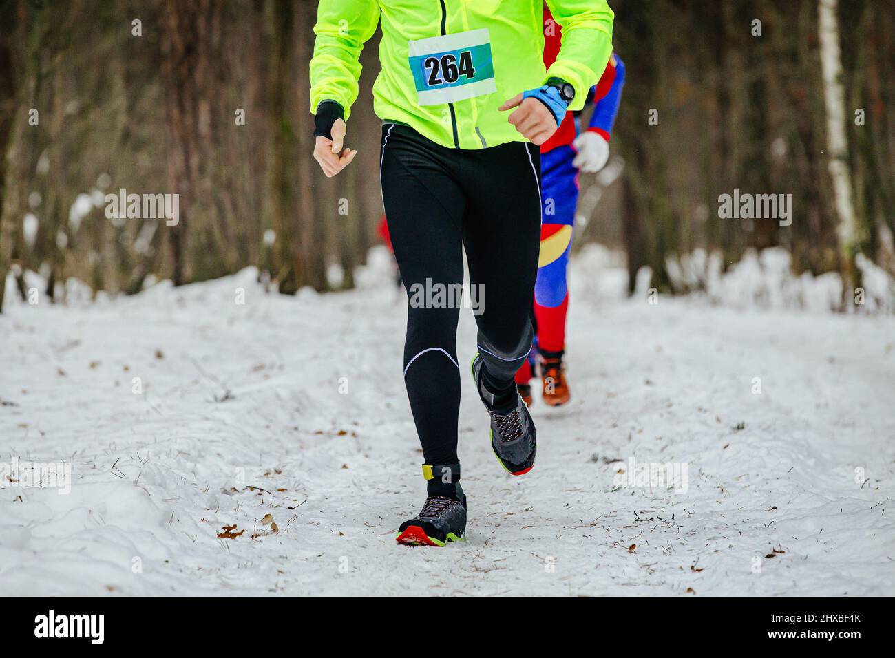 Athletes in forest hi-res stock photography and images - Alamy