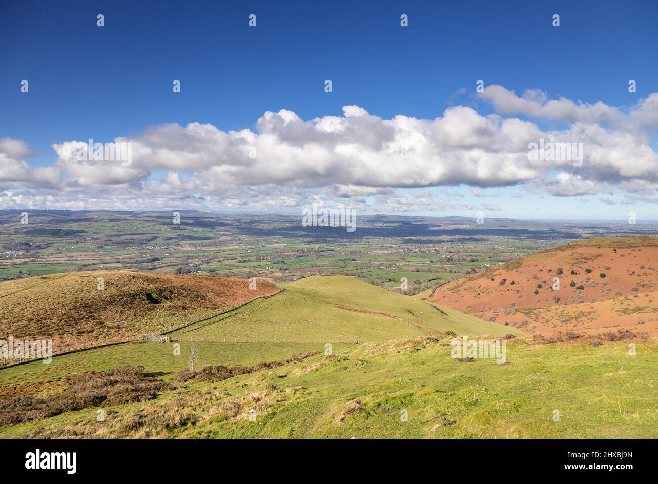 The vale of clwyd hi-res stock photography and images - Alamy