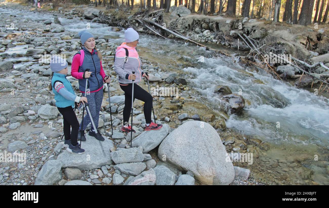 Hiker girl teen girls travel hi-res stock photography and images - Alamy