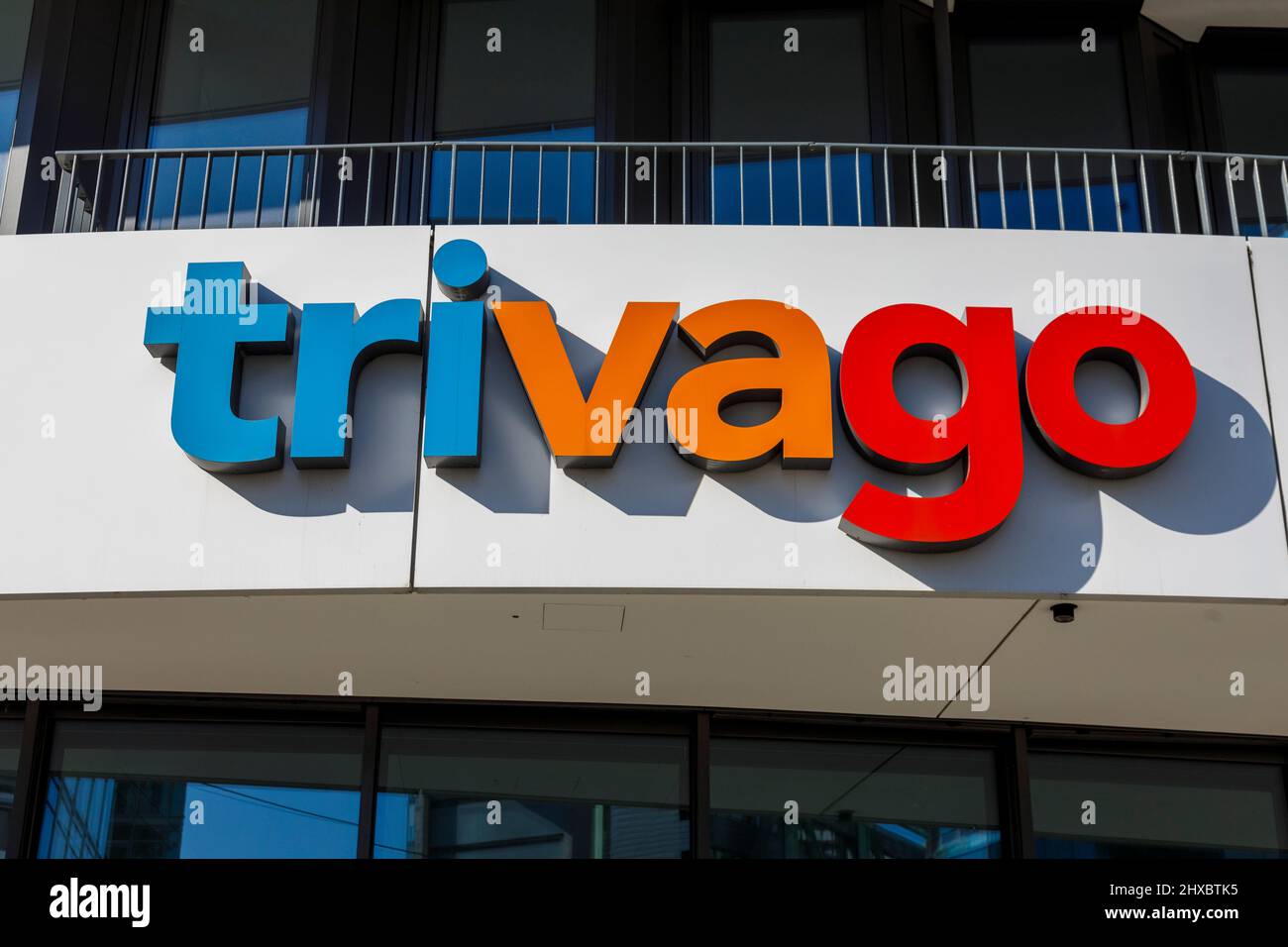 Trivago logo hi-res stock photography and images - Alamy