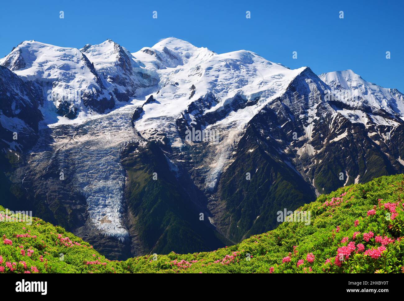 Mont blanc mountain range hi-res stock photography and images - Alamy