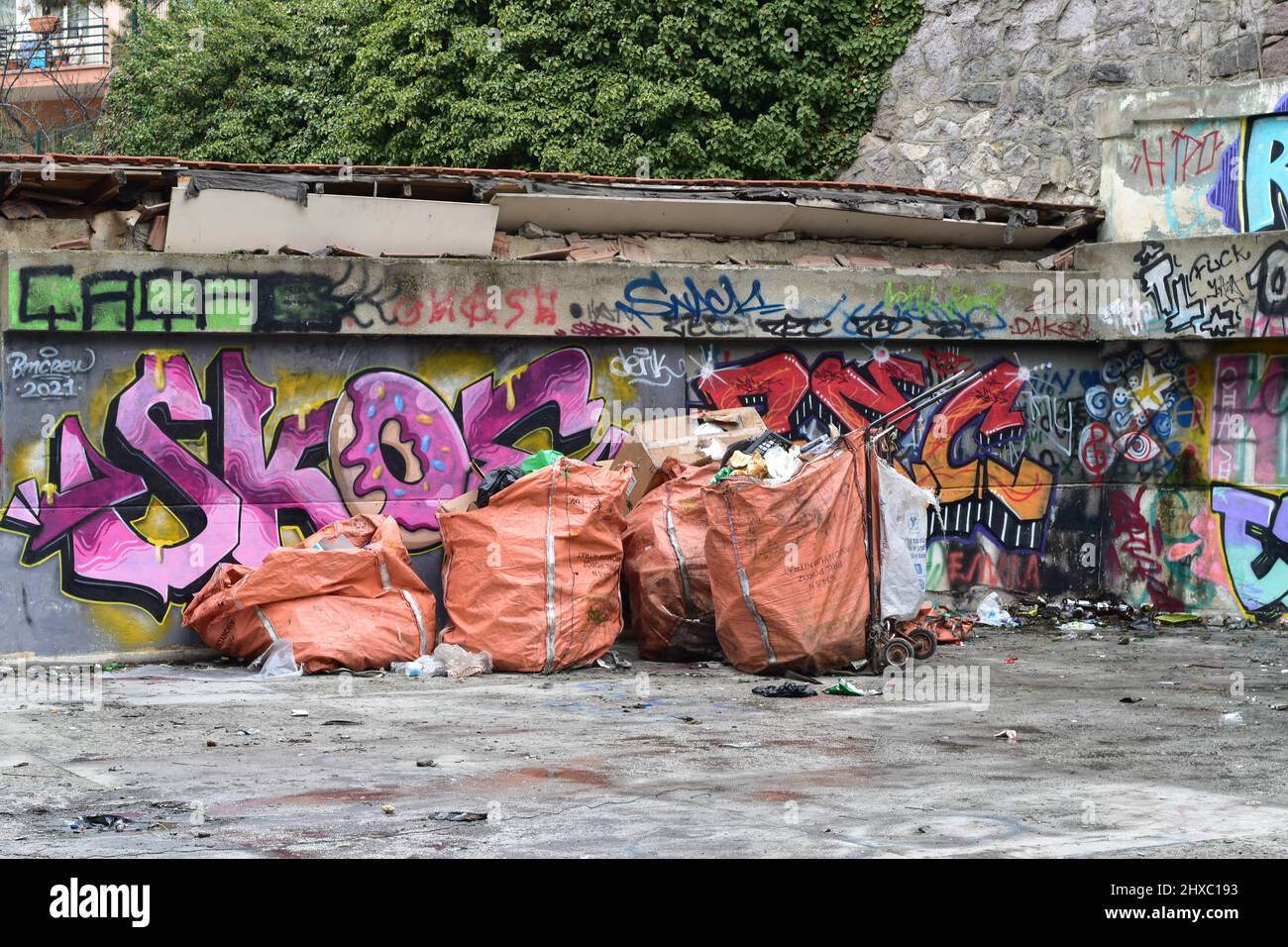 Graffiti in an inner-city courtyard in Turkey's capital, Ankara Stock ...