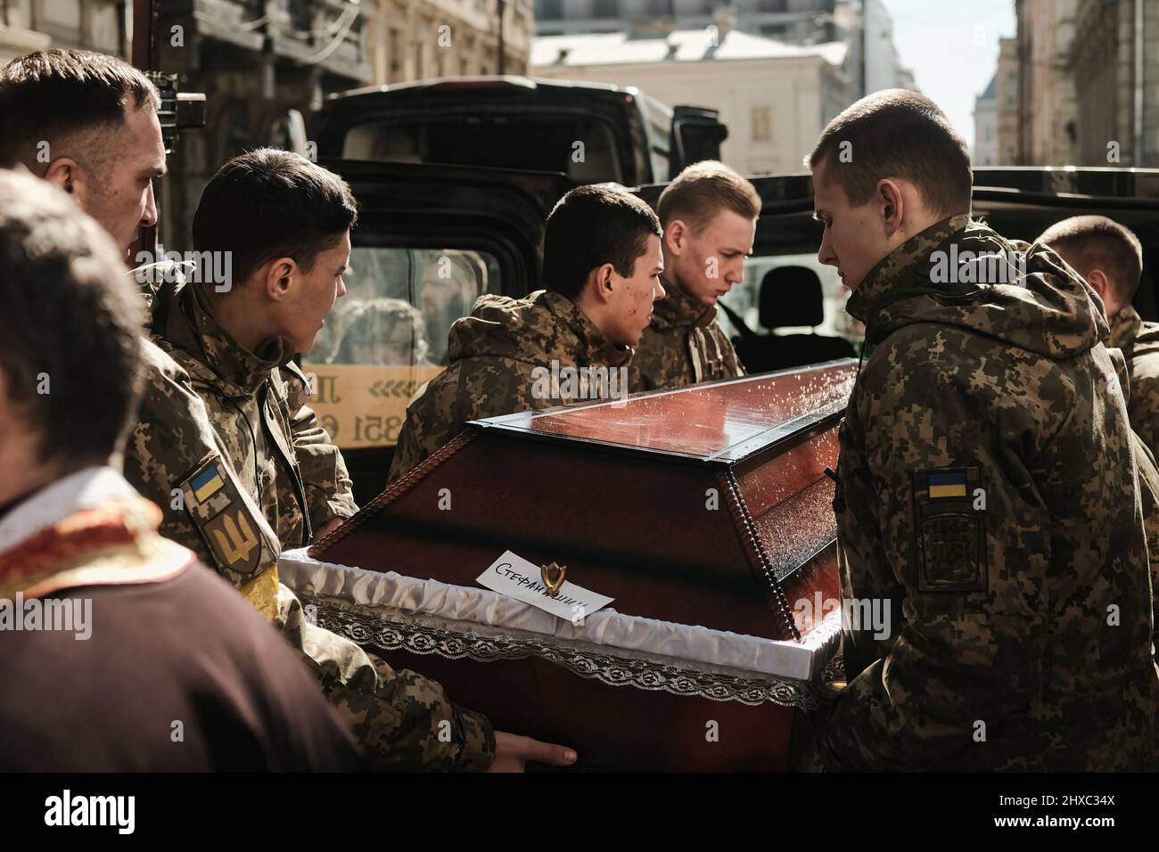Procession hearses hi-res stock photography and images - Alamy
