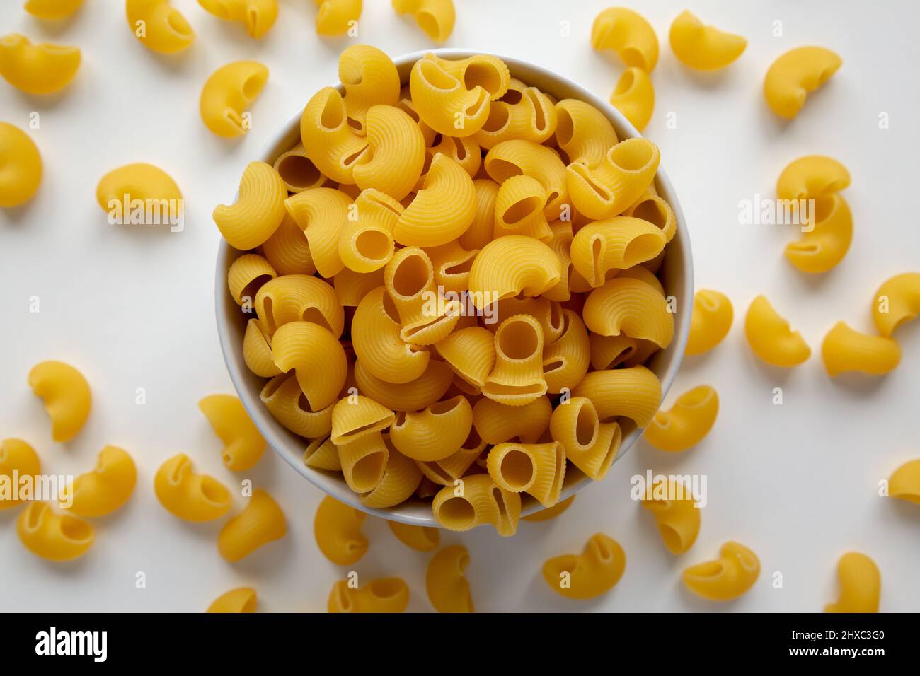 Elbow shells hi-res stock photography and images - Alamy