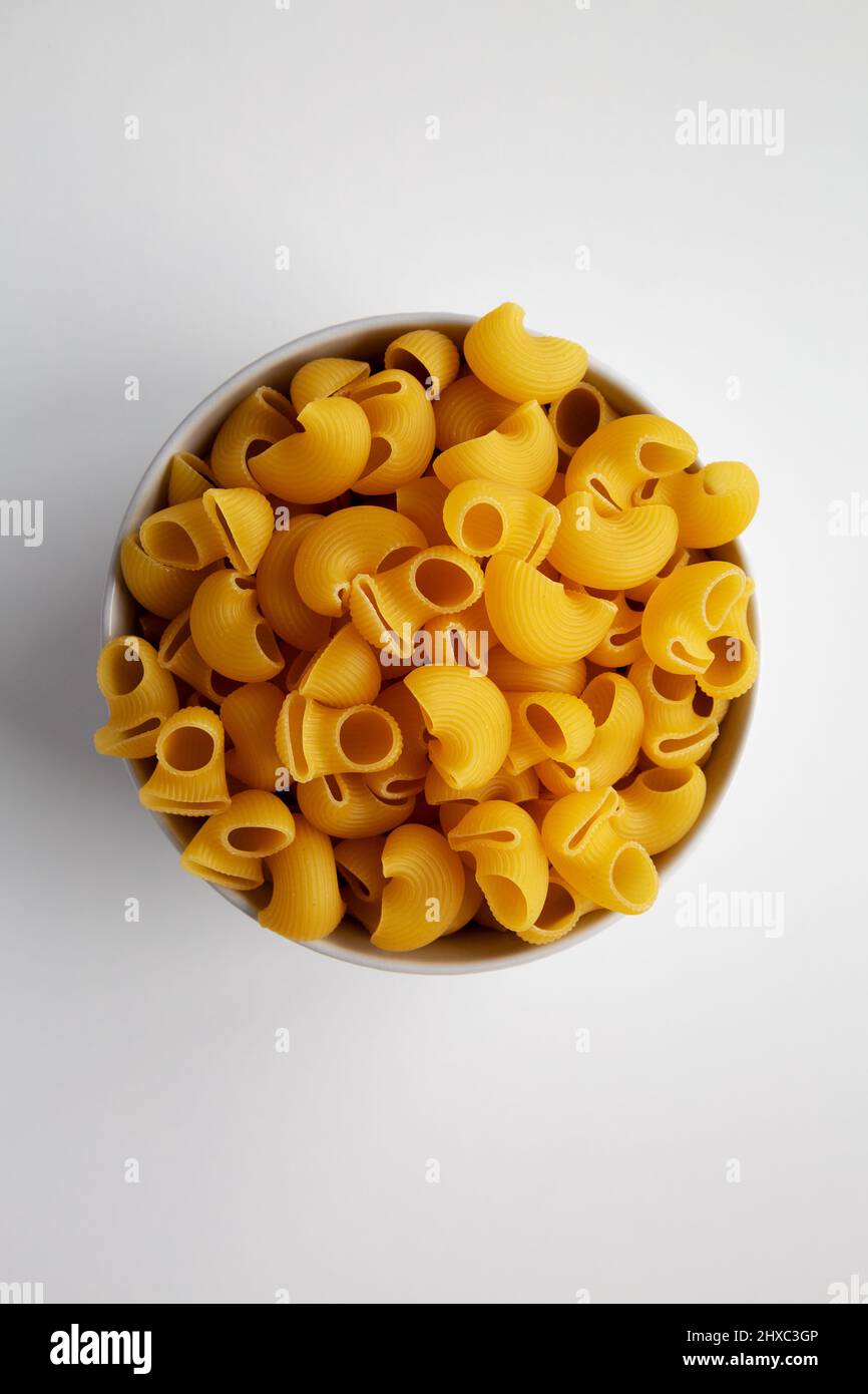 Elbow shells hi-res stock photography and images - Alamy