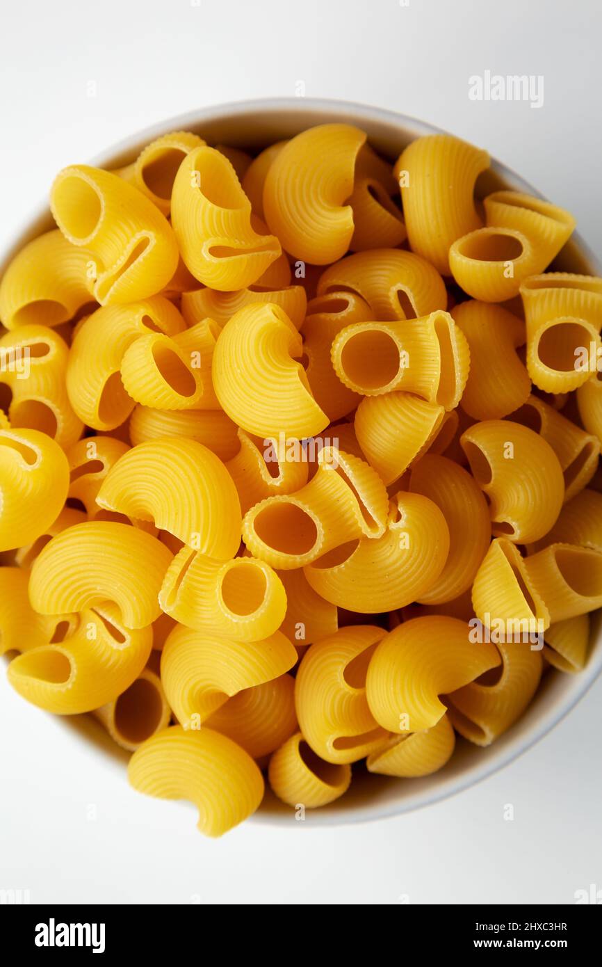 Elbow shells hi-res stock photography and images - Alamy