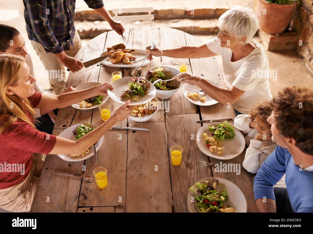 Eat lunch outside adult hi-res stock photography and images - Alamy