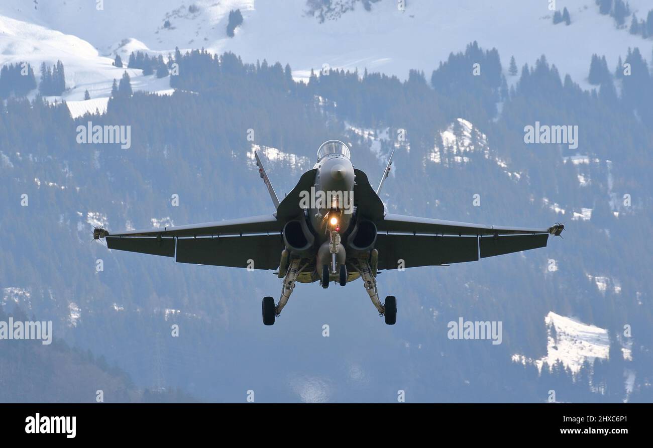 F 18 aircraft hi-res stock photography and images - Alamy