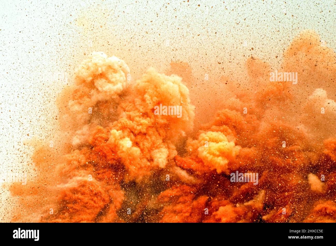 Construction site safety during storm hi-res stock photography and ...