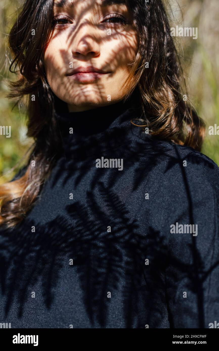 Woman face eyes shadow hi-res stock photography and images - Alamy