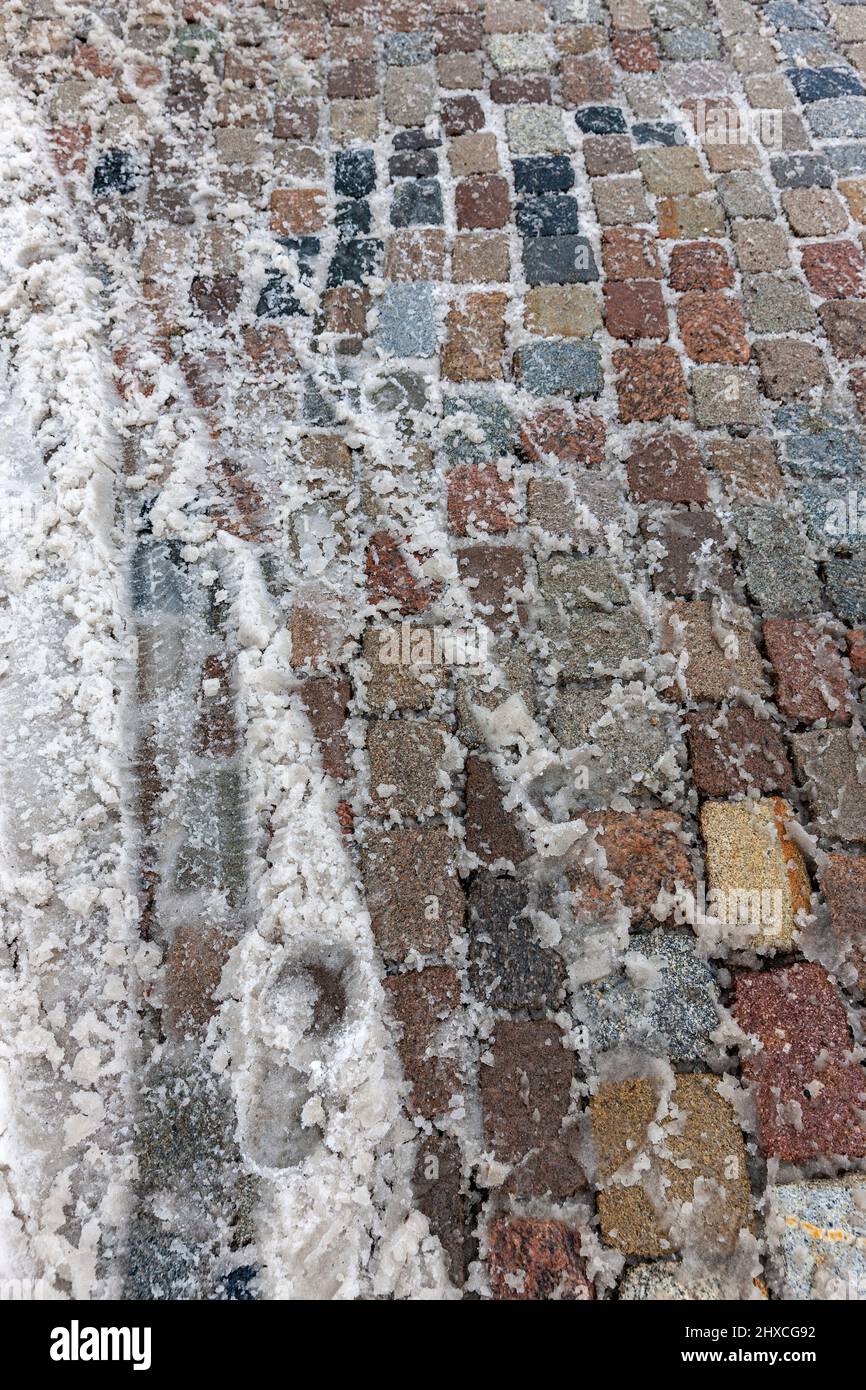 Sleet road hi-res stock photography and images - Alamy