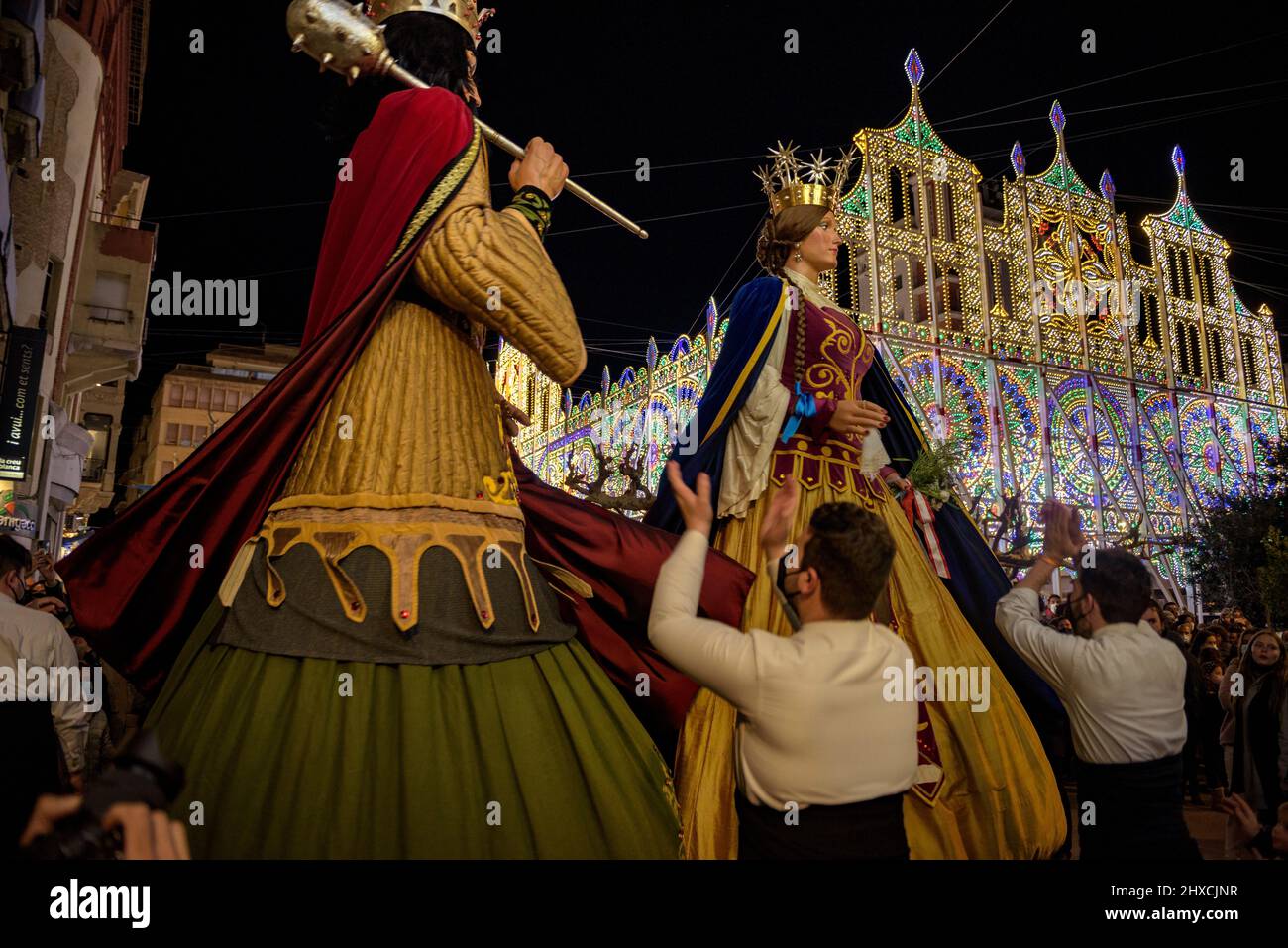 The Valls Giants in the Procession of the 2022 Valls Decennial Festival ...