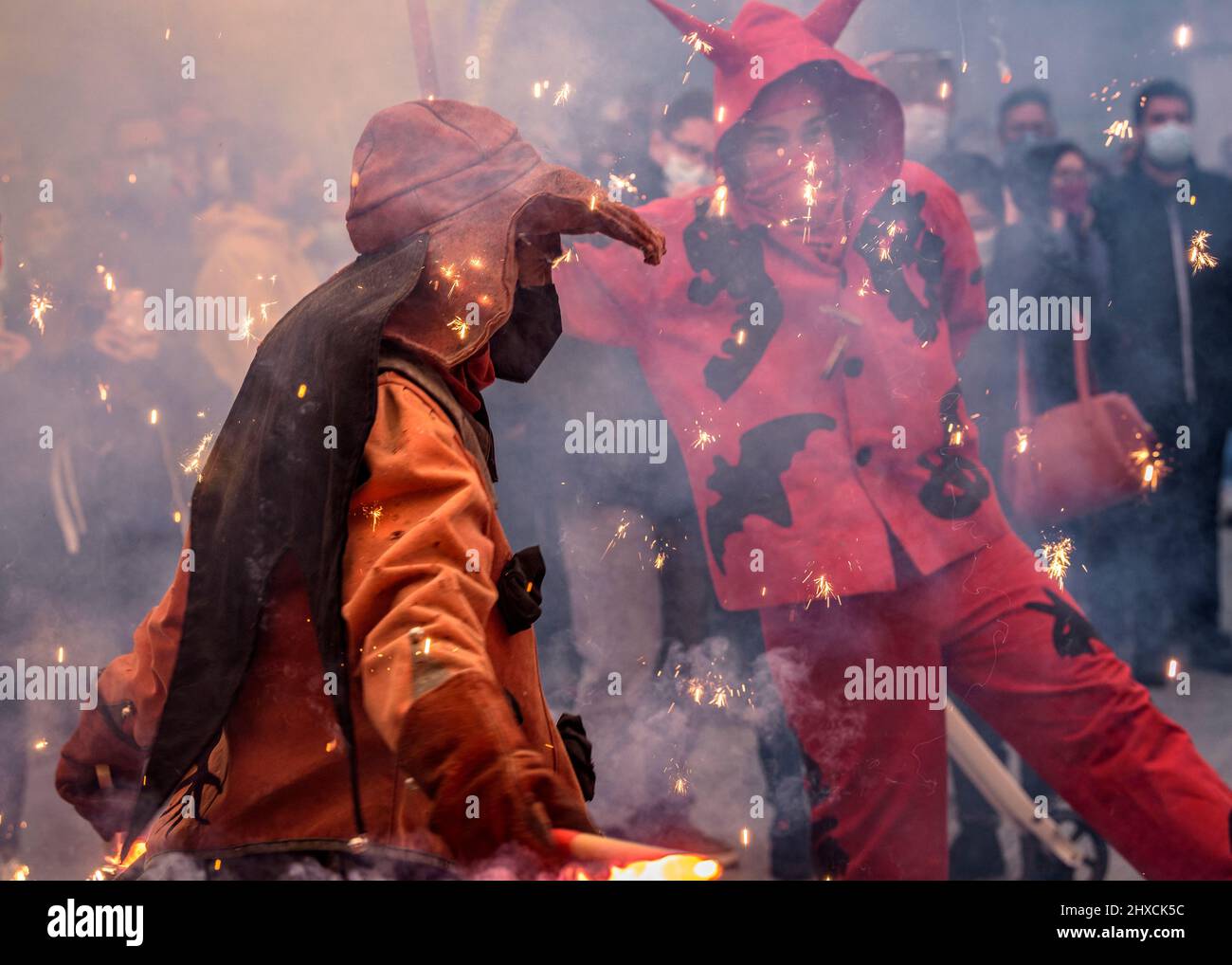 Ball de diables hi-res stock photography and images - Alamy