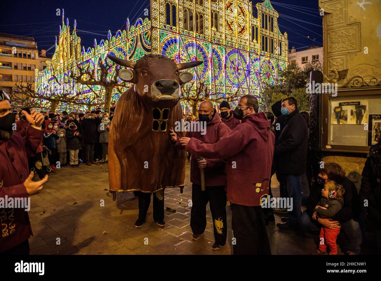 The Valls' traditional bull in the Procession of the 2022 (2021+1 ...