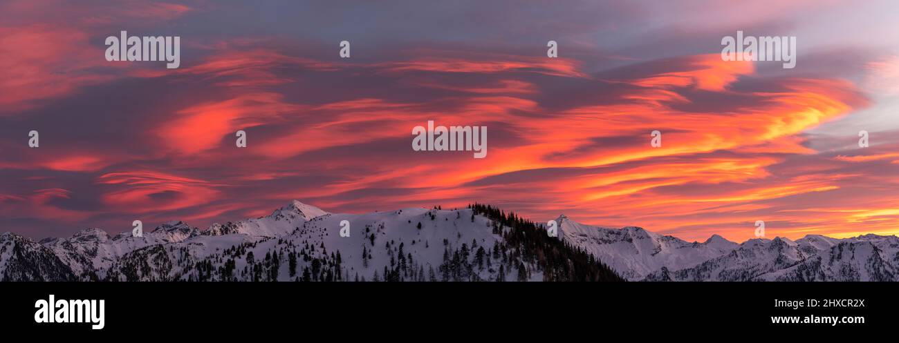 Sunset over the Schladminger Tauern mountains in Styria, Austria Stock ...