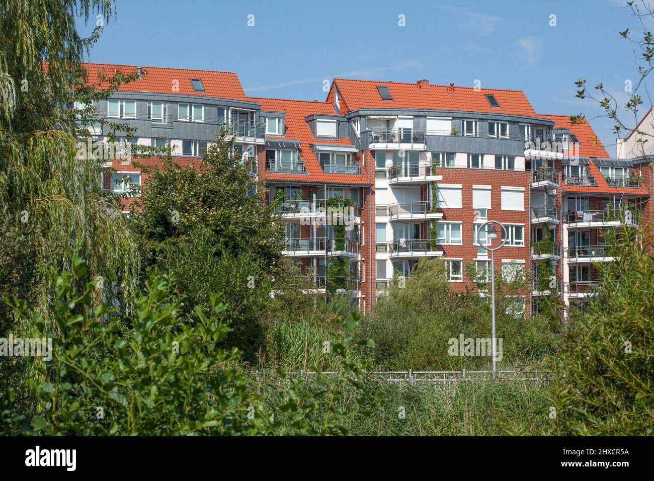 Modern residential buildings at Weidedammfleet, Bremen-Findorff, Bremen ...