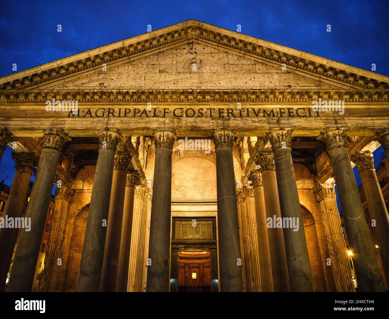 Pantheon plaza hi-res stock photography and images - Alamy
