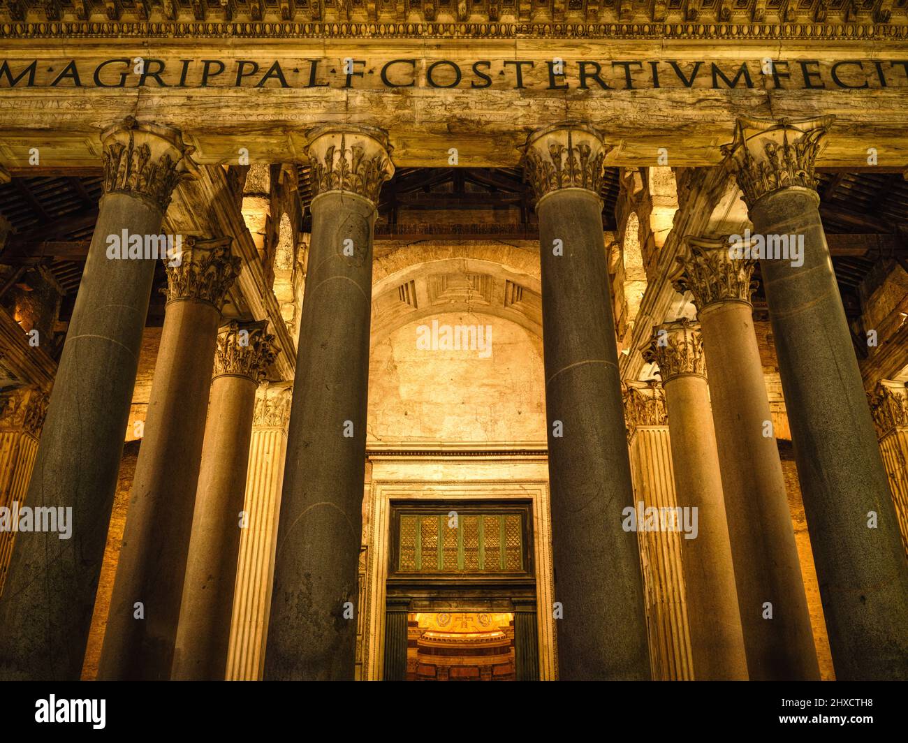 Pantheon plaza hi-res stock photography and images - Alamy