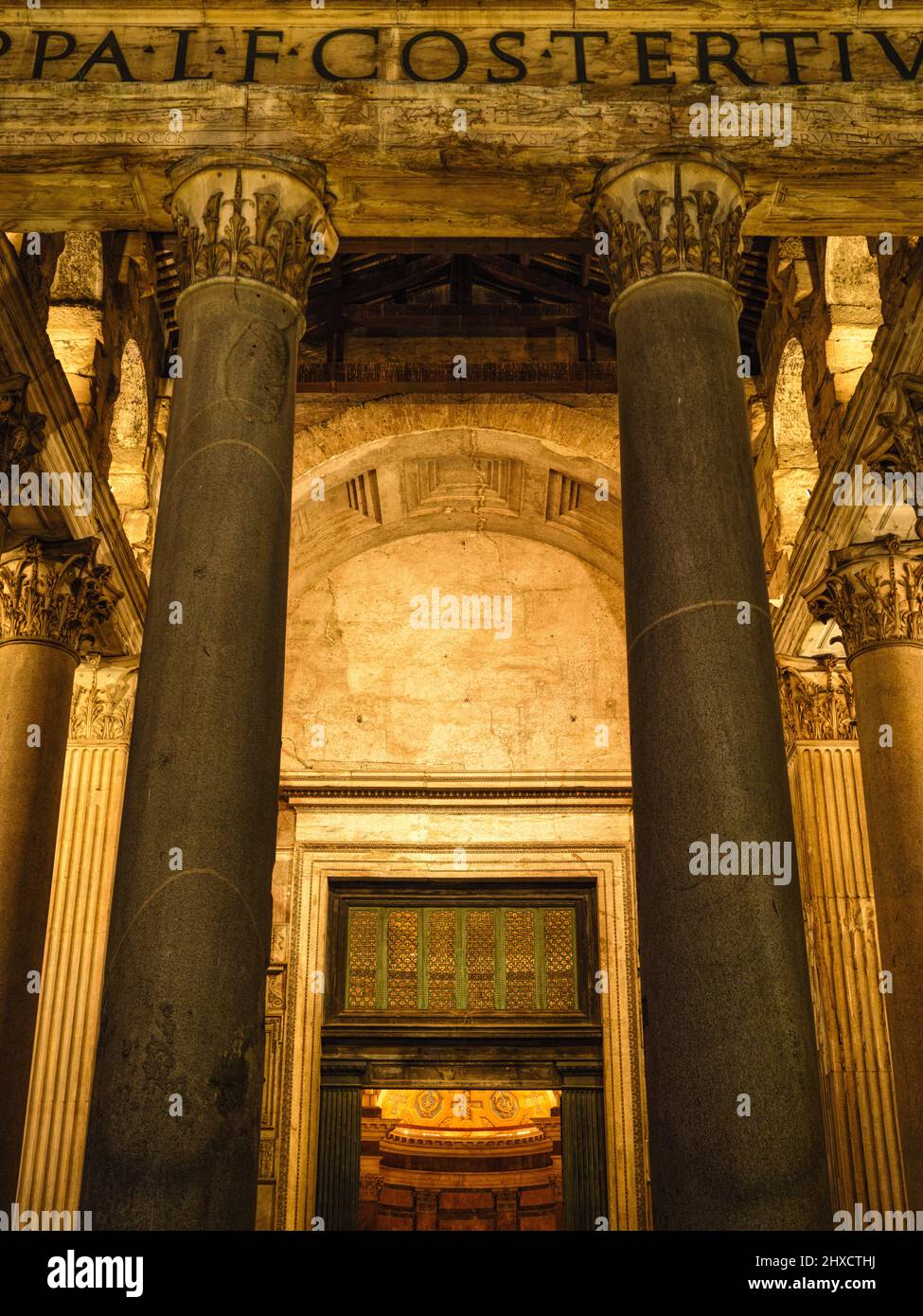 Pantheon plaza hi-res stock photography and images - Alamy
