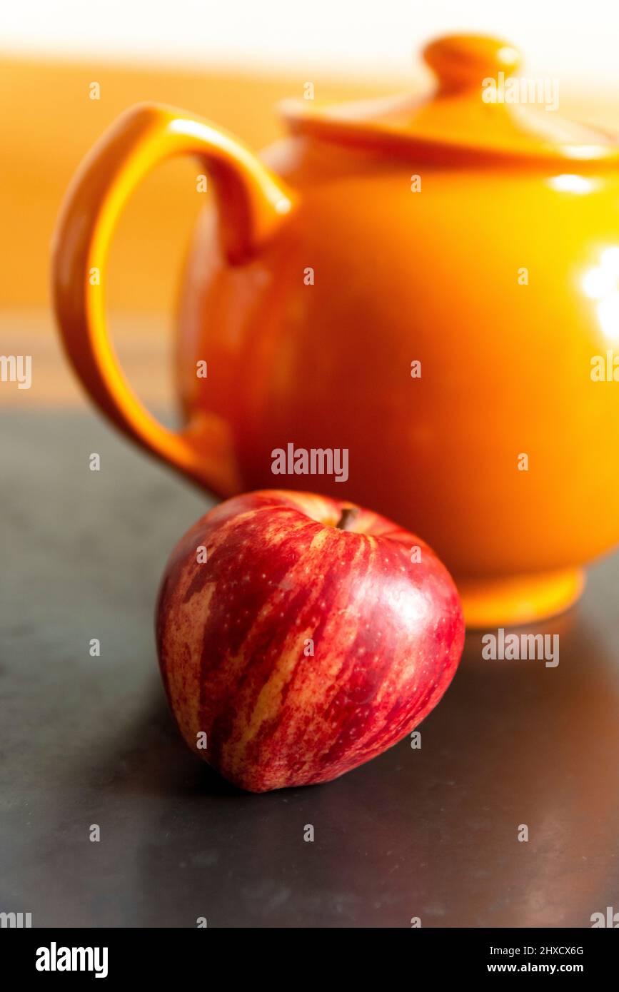 Still life with teapot and fruit hi-res stock photography and images ...