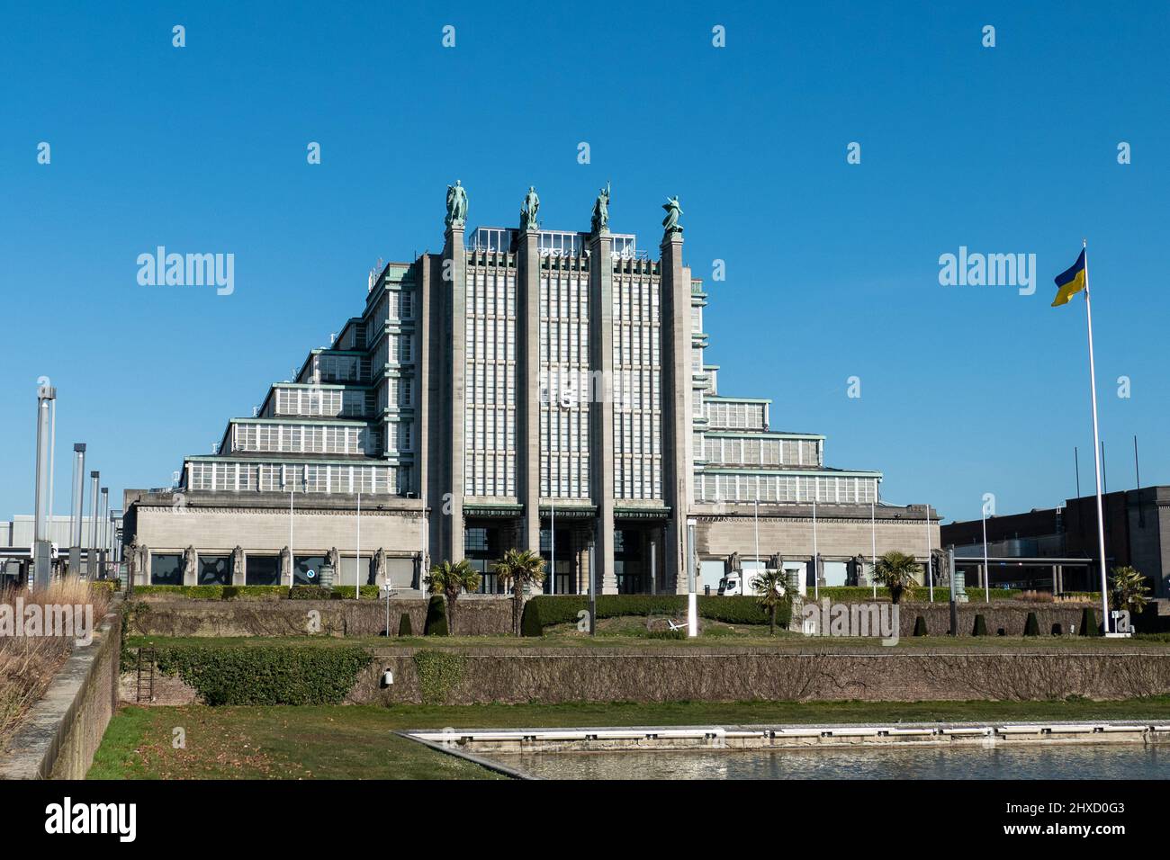 Brussels, Belgium, 11 March 2022. The Heizel with the flag of Ukraine ...