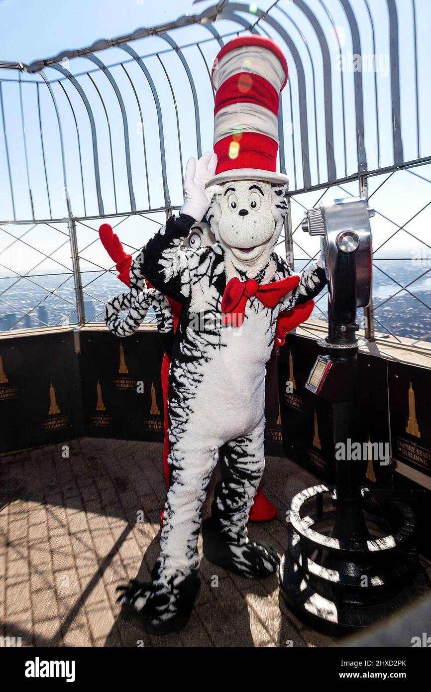 New York, NY, USA. 11th Mar, 2022. The Cat In The Hat with Thing 1 and ...