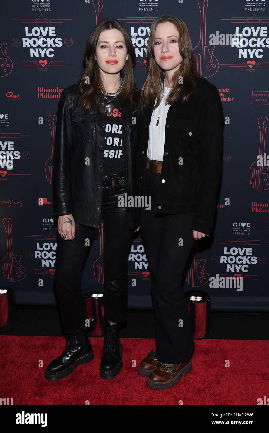 New York, USA. 10th Mar, 2022. Rebecca Lovell (L) and Megan Lovell of ...