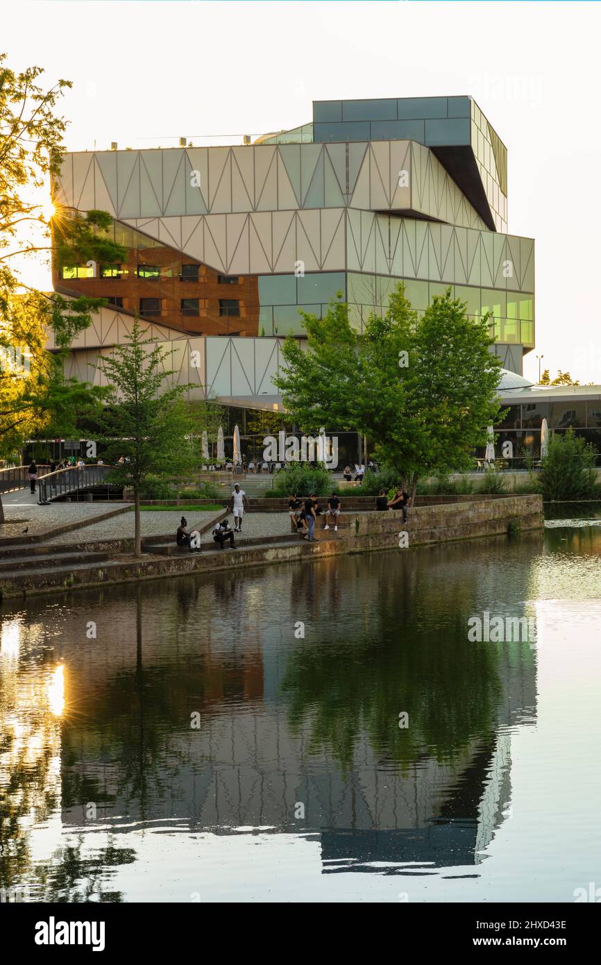 Experimenta building hi-res stock photography and images - Alamy