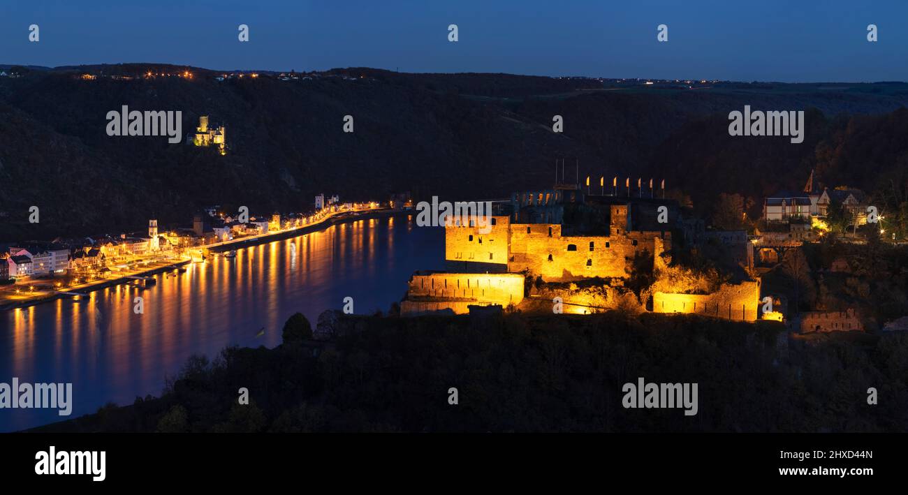 View over engelsburg castle to gutenfels castle hi-res stock ...