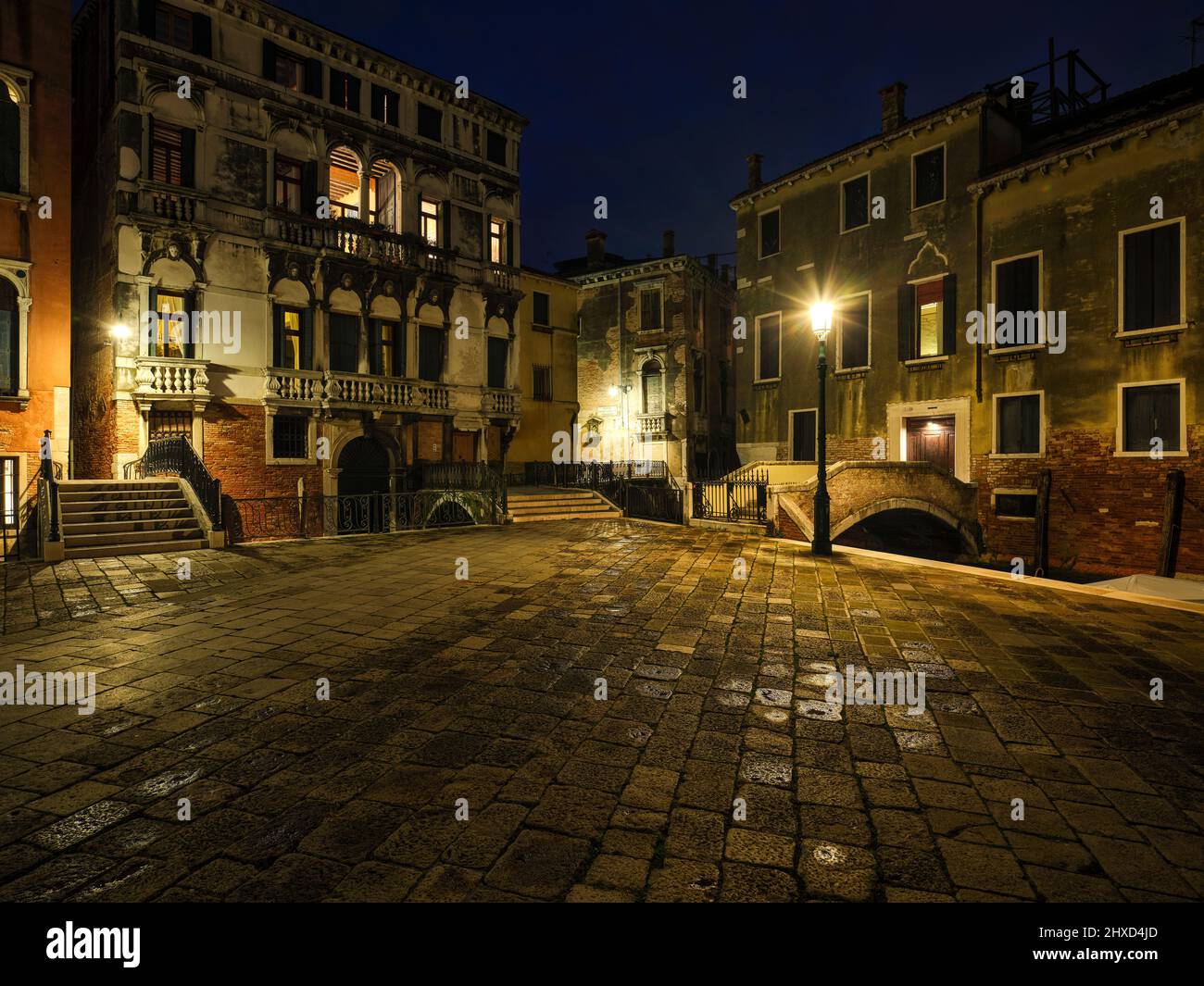 At Campo Santa Maria Formosa, Venice Stock Photo - Alamy