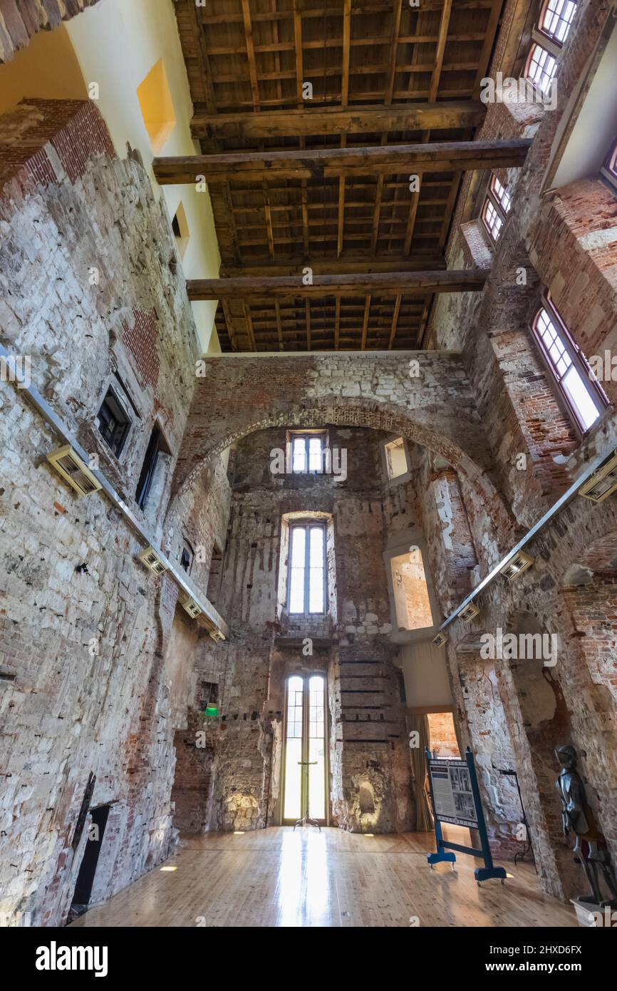 Castle interior england hi-res stock photography and images - Alamy