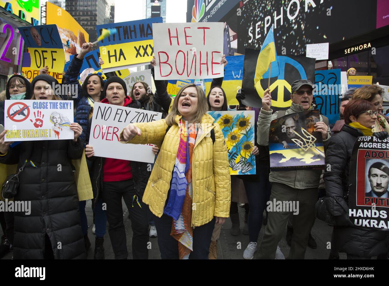"Stand With Ukraine" demonstration in Times Square in New York City ...