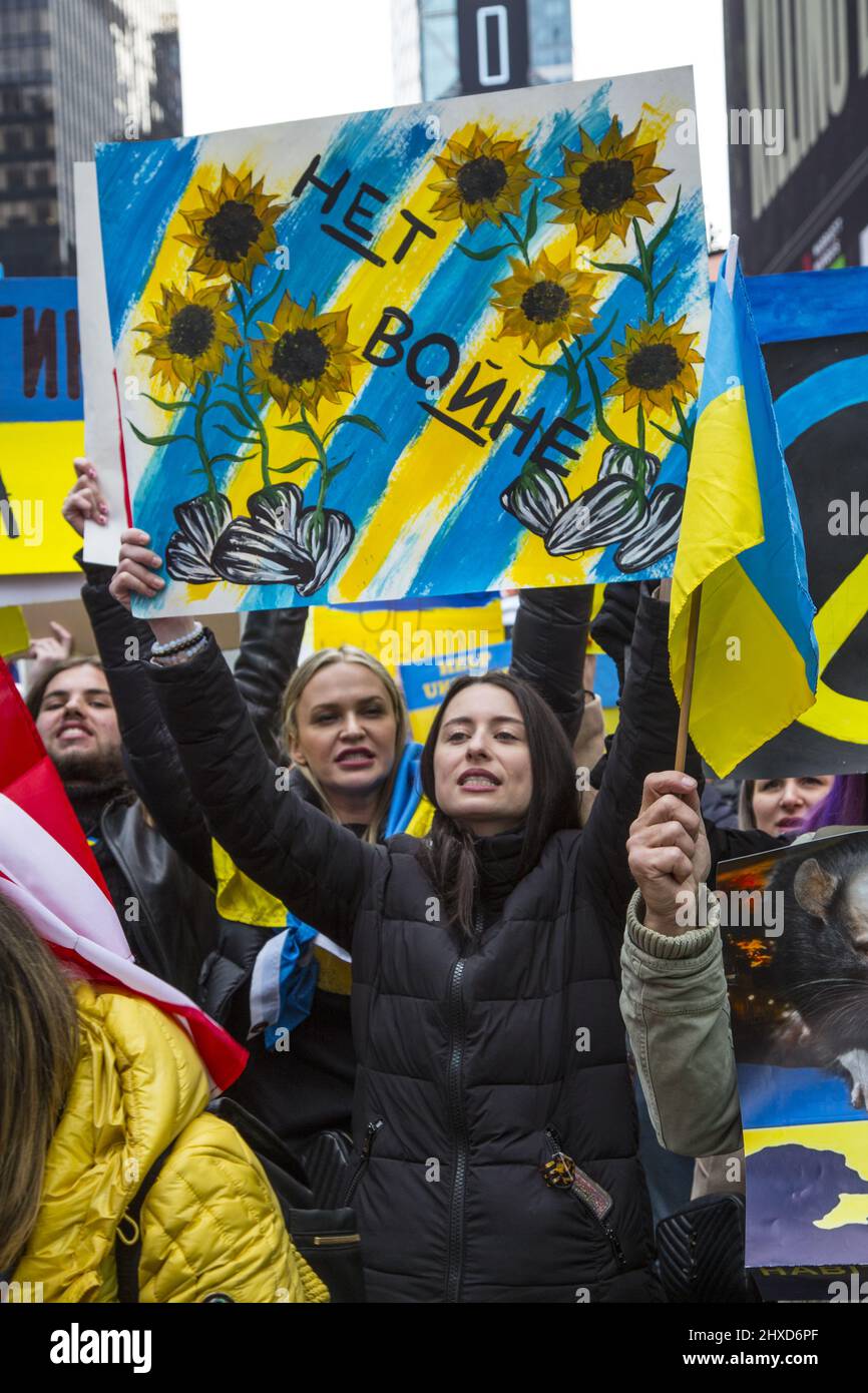 "Stand With Ukraine" demonstration in Times Square in New York City ...