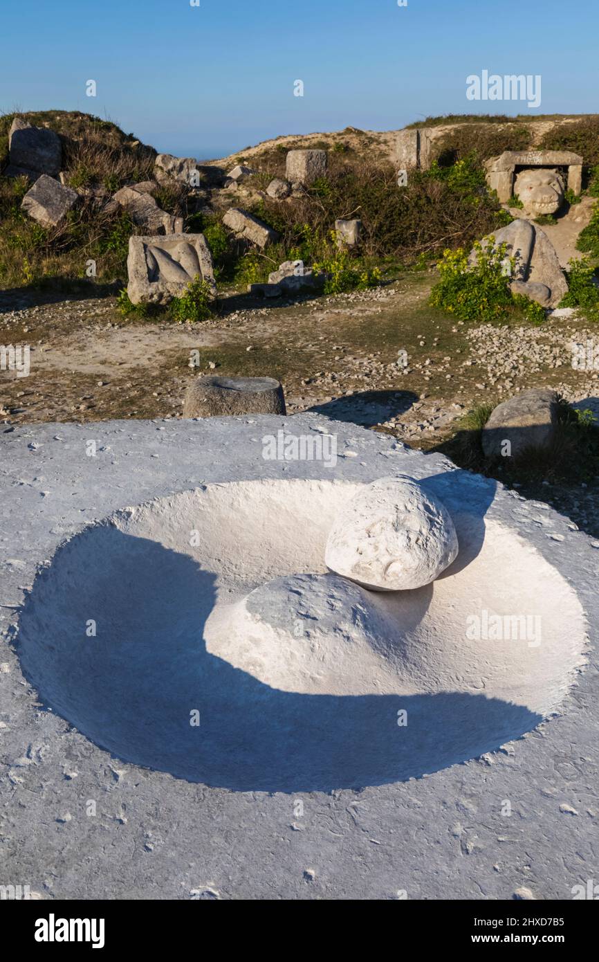 Tout quarry sculpture park hi-res stock photography and images - Alamy