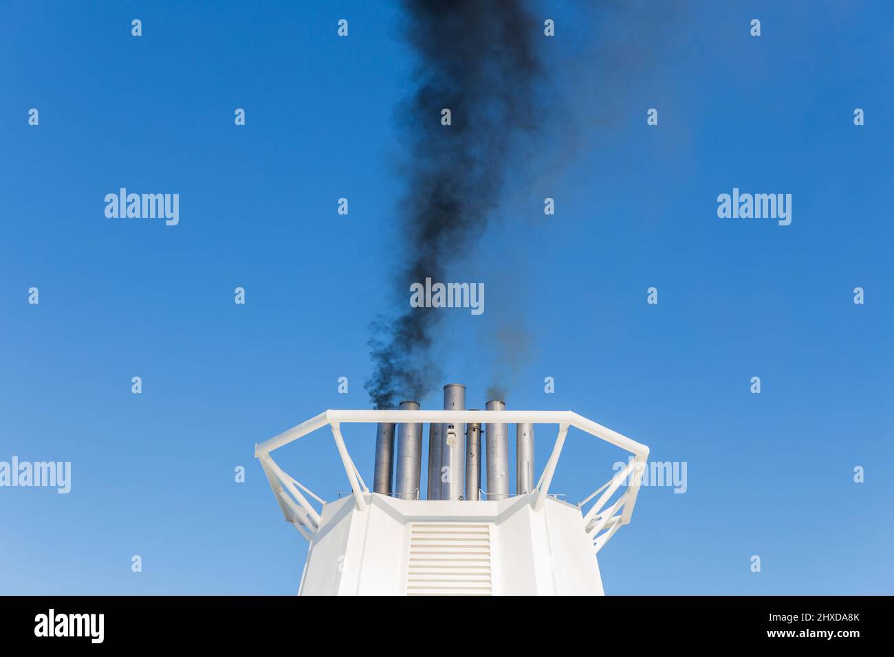 smoke from the ship's chimney of a cruise ship Stock Photo - Alamy