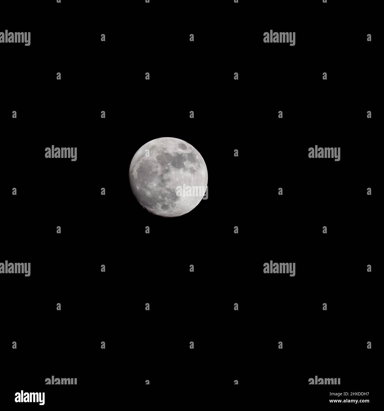 Moon Timelapse, Stock time lapse : Full moon rise in dark nature sky ...