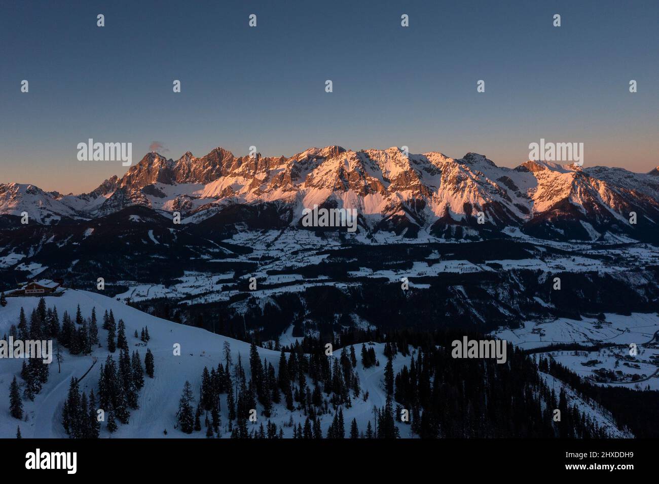 Drone image of the Schladminger Tauern and Dachstein mountains Stock ...