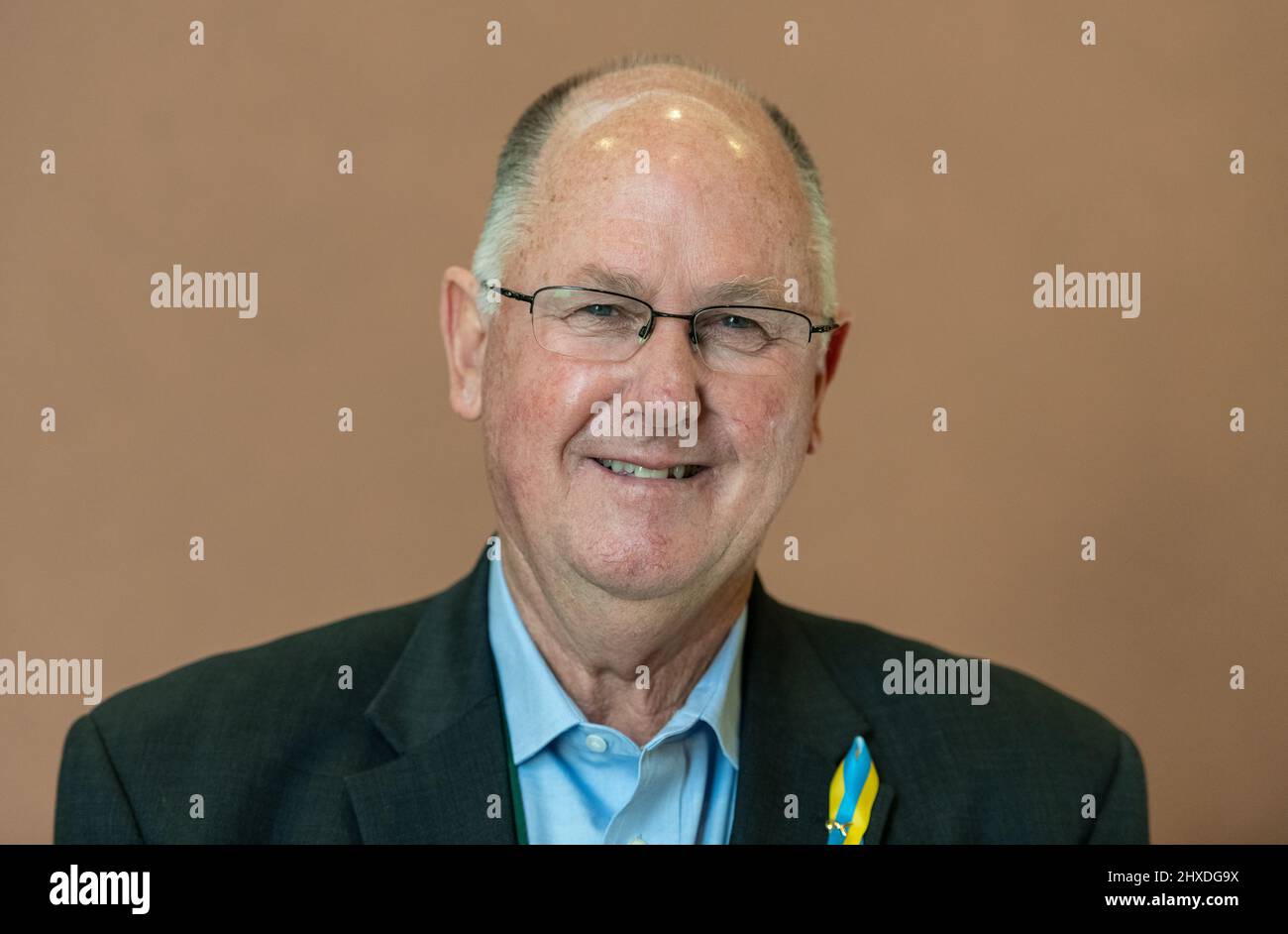 Simon head hi-res stock photography and images - Alamy