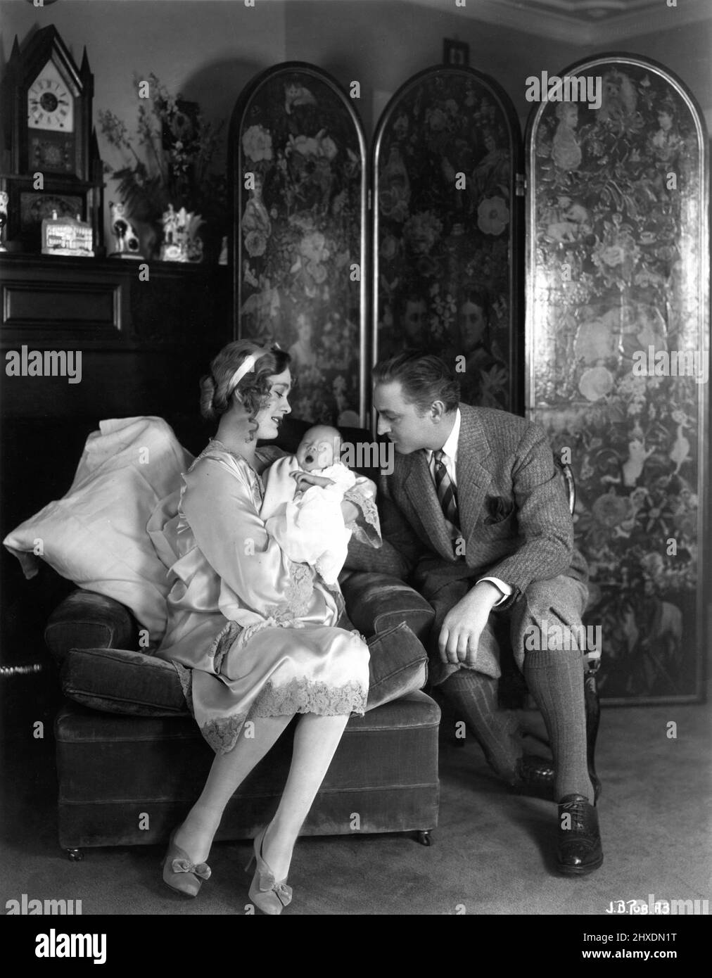 JOHN BARRYMORE at home in April 1931 with his 3rd Wife DOLORES COSTELLO ... JOHN BARRYMORE at home in April 1931 with his 3rd Wife DOLORES COSTELLO ...