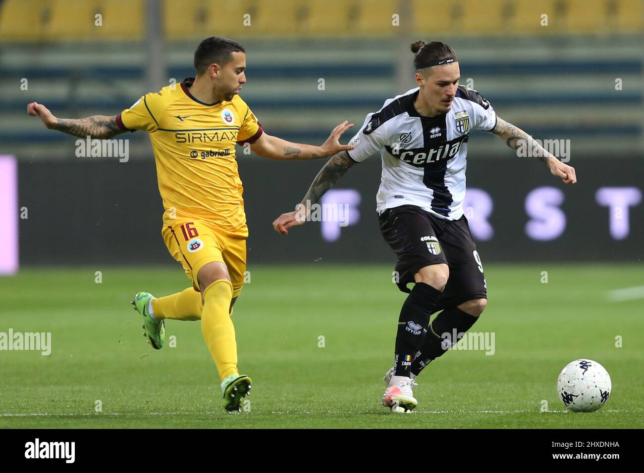 Dennis Man of PARMA CALCIO in action during the Serie B match between ...