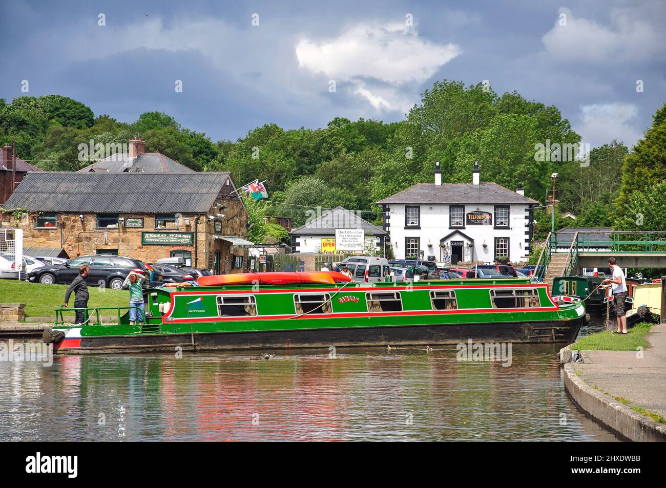 Canal boat, Pontcysyllte Aquaduct & Canal, Trevor, Wrexham County ...
