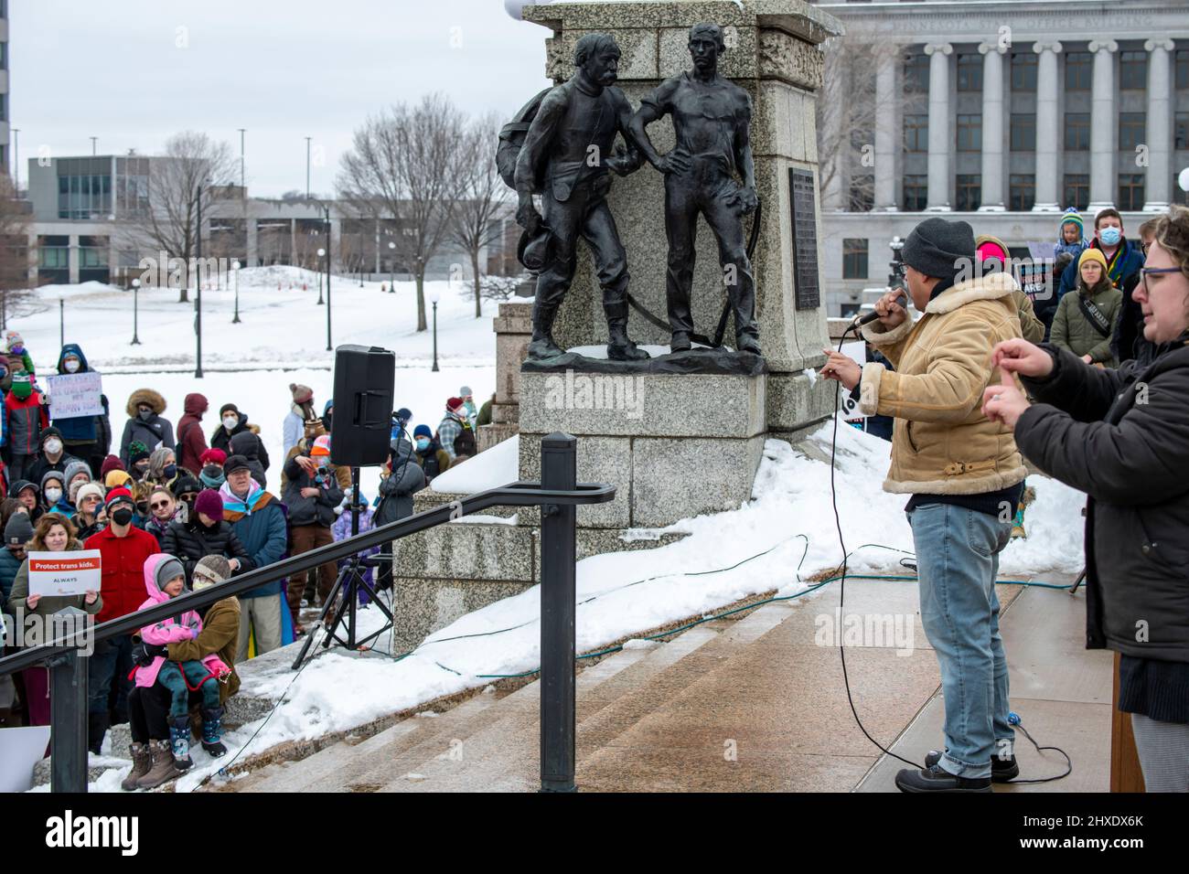 Transgender speaker hi-res stock photography and images - Alamy