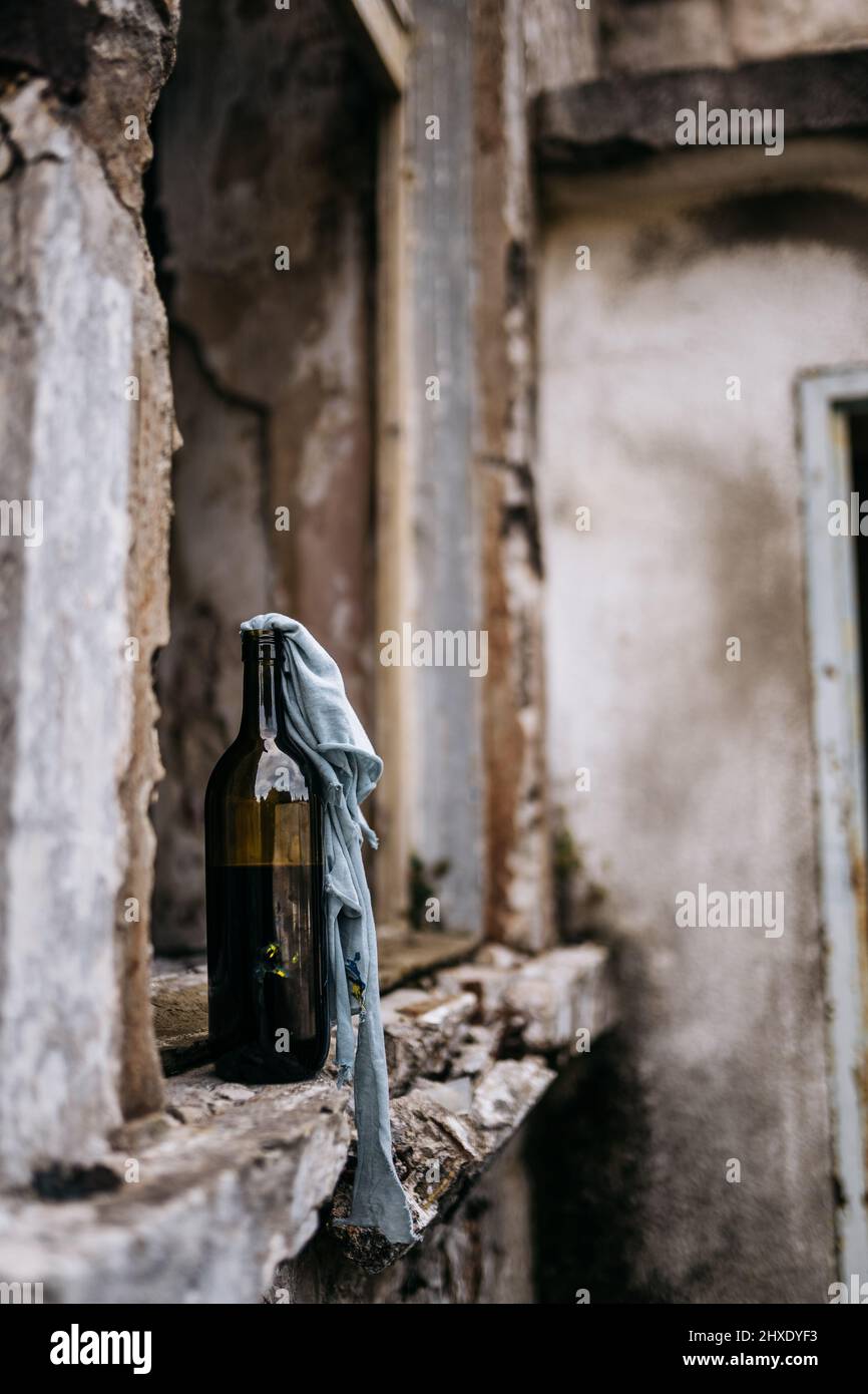 Molotov cocktail and symbols of Ukraine Stop War Stock Photo - Alamy