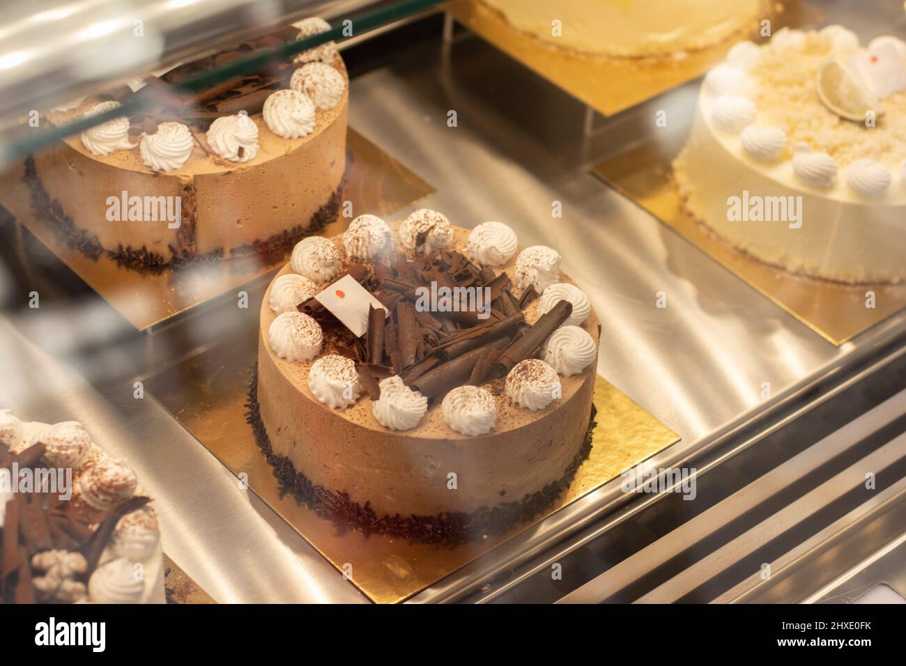 Showcase of cakes hi-res stock photography and images - Alamy